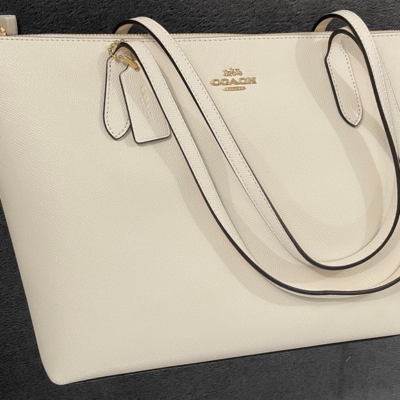 Coach | Bags | Coach Cream Leather Tote Bag | Poshmark